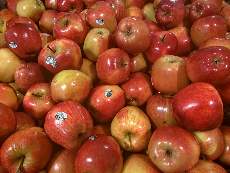 Red apples – Nutrition, Health & Wellness